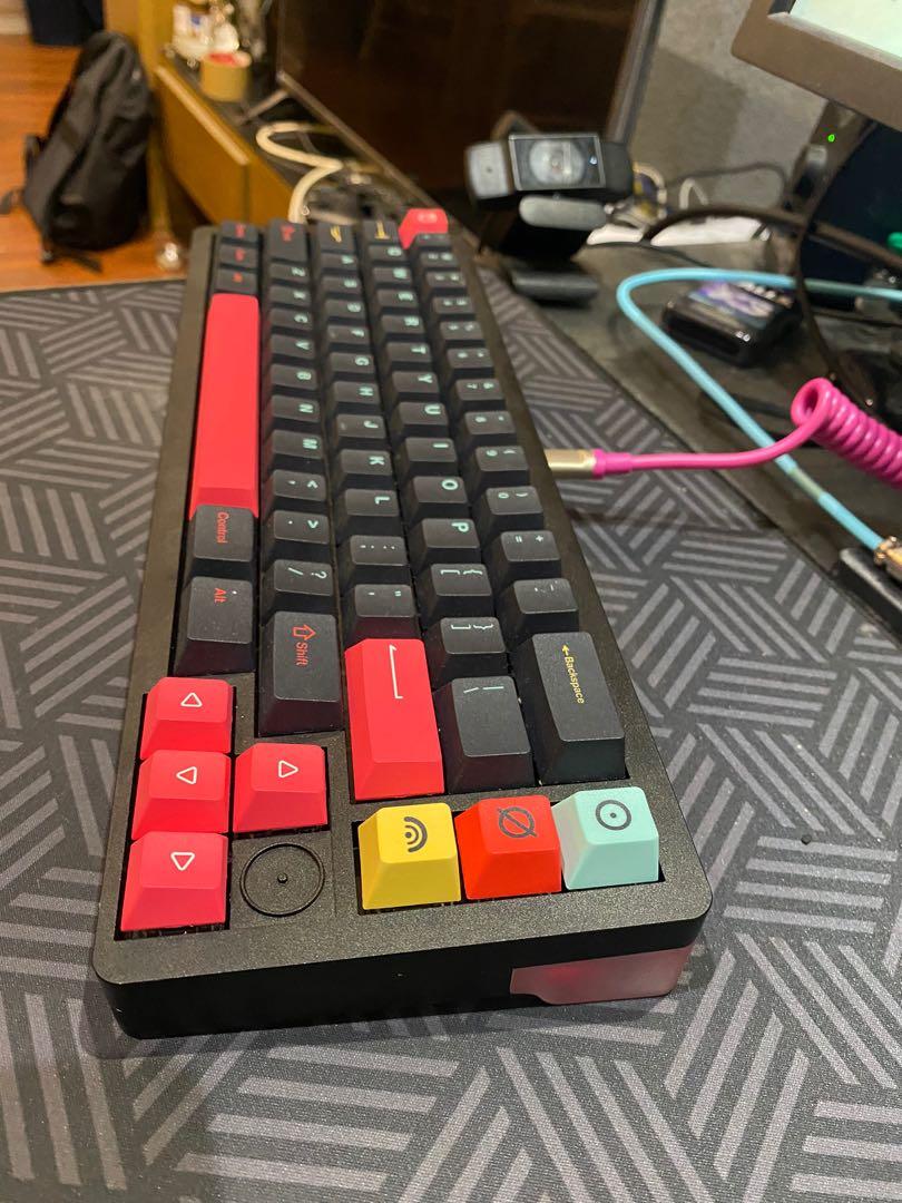 The Mark 65 Custom Keyboard, 電腦＆科技, 電腦周邊及配件, 電腦鍵盤及相關產品 - Carousell