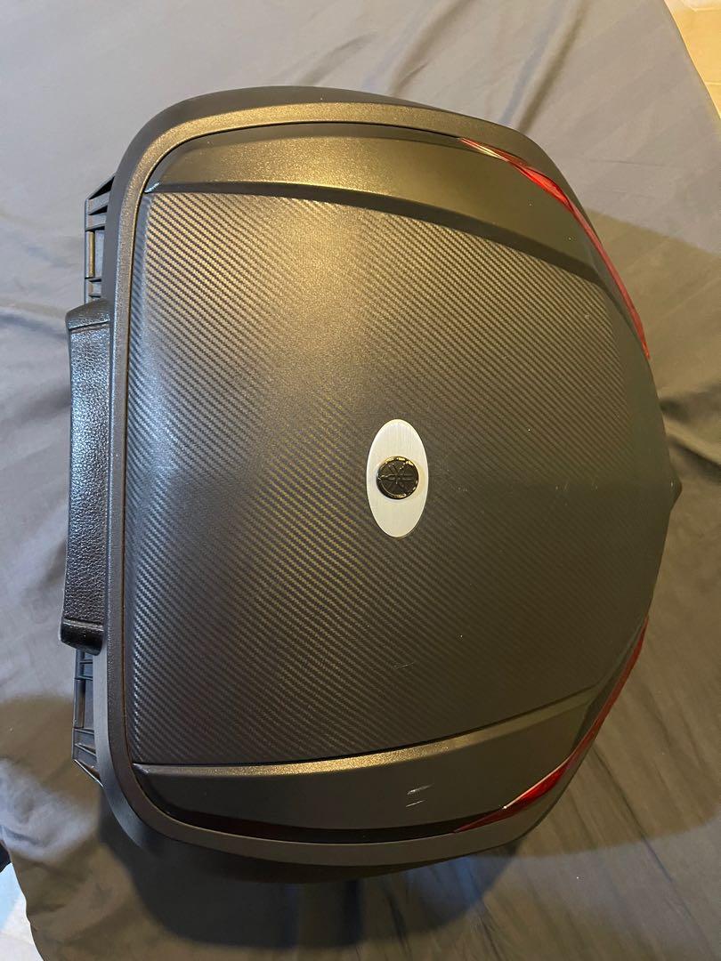 Top box Yamaha XMAX 250, Motorbikes on Carousell
