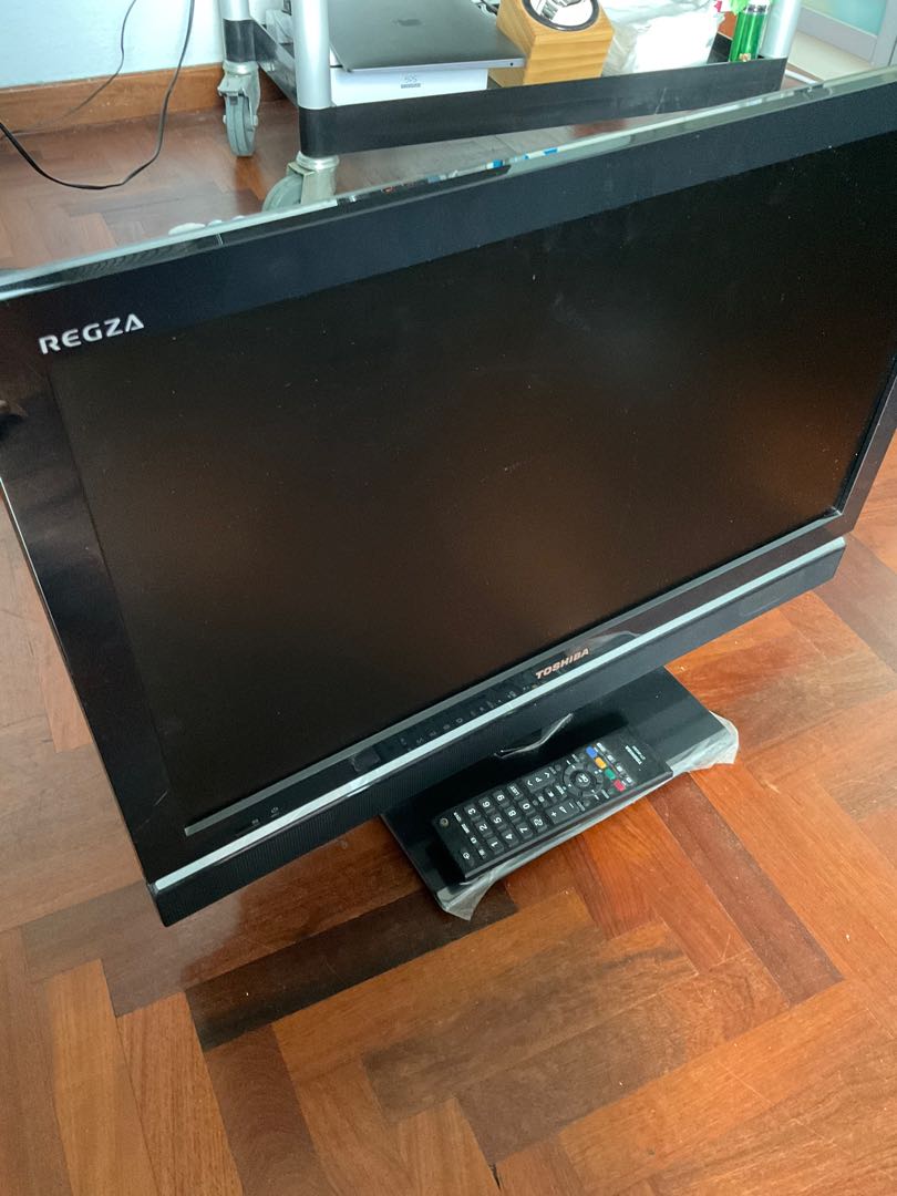 Toshiba Regza TV 24”, TV & Home Appliances, TV & Entertainment, TV on ...