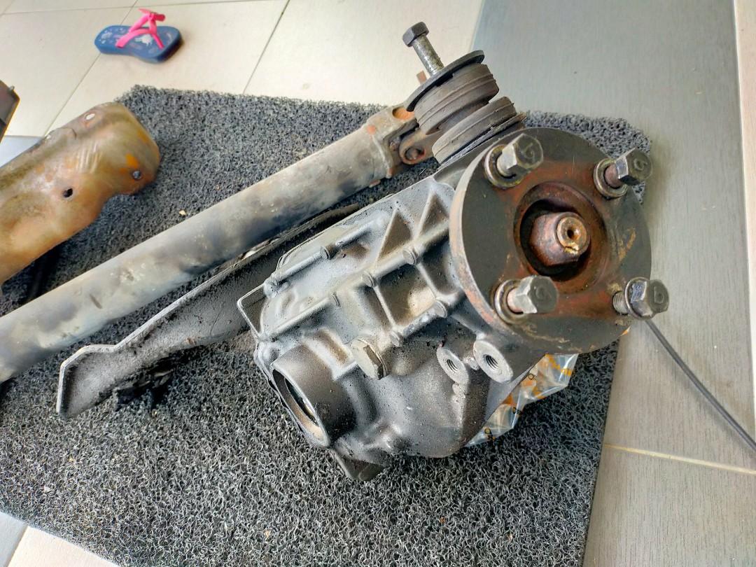 Transfer gearbox 4x4 Kembara, Auto Accessories on Carousell