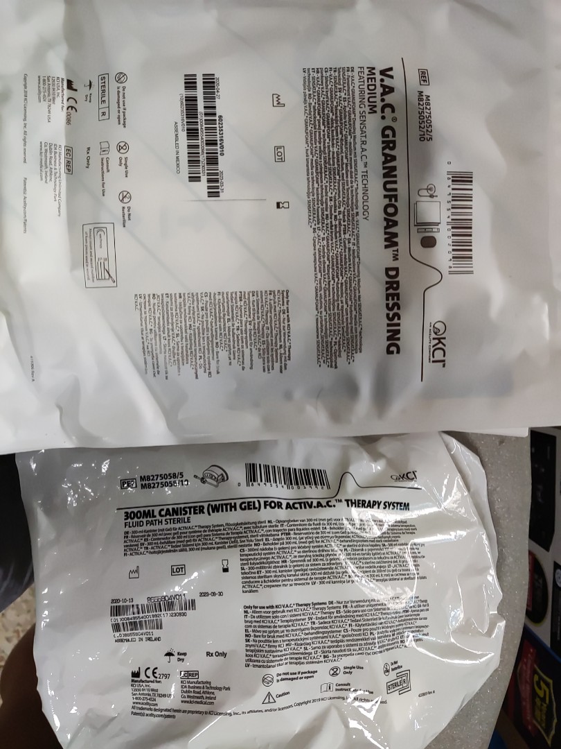 V.a.c granufoam dressing set and canister, Health & Nutrition, Medical ...