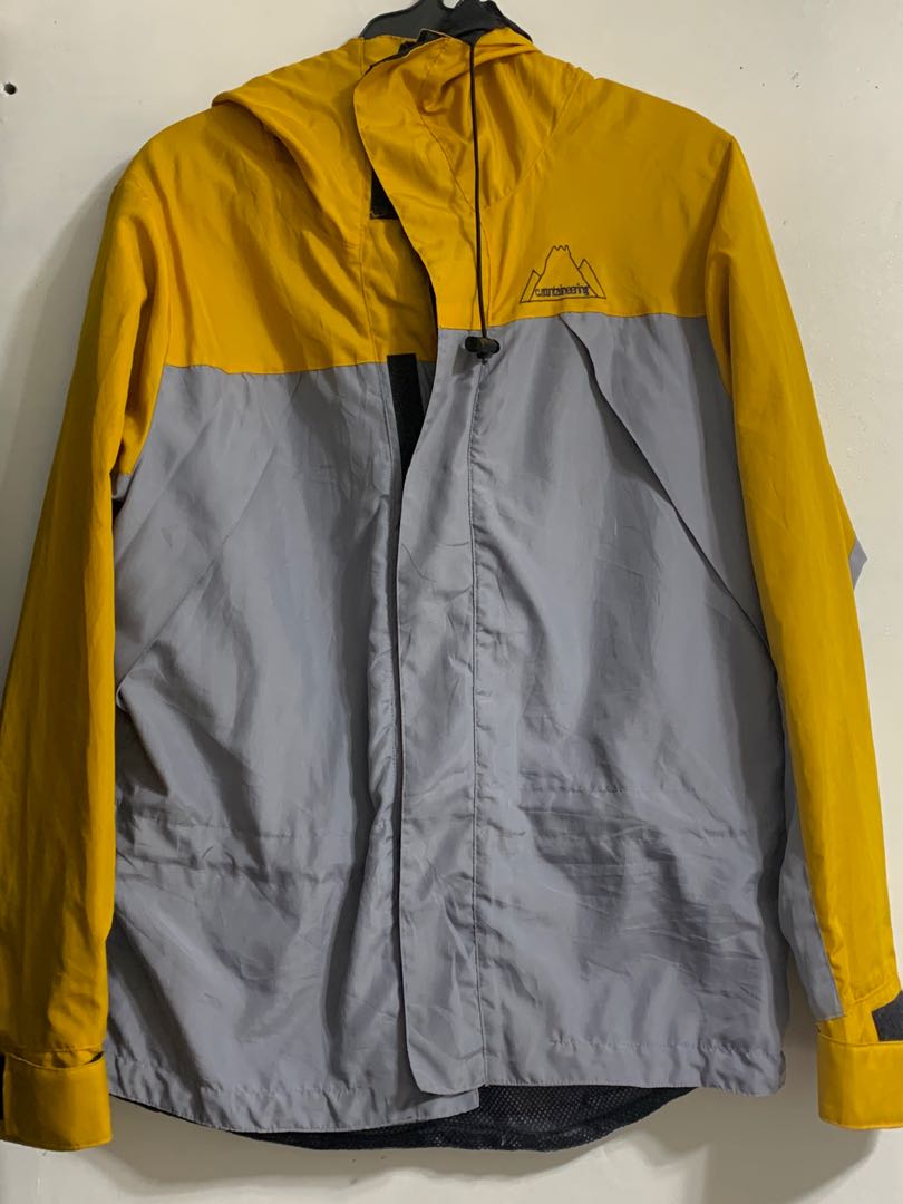 windbreaker, Men's Fashion, Coats, Jackets and Outerwear on Carousell