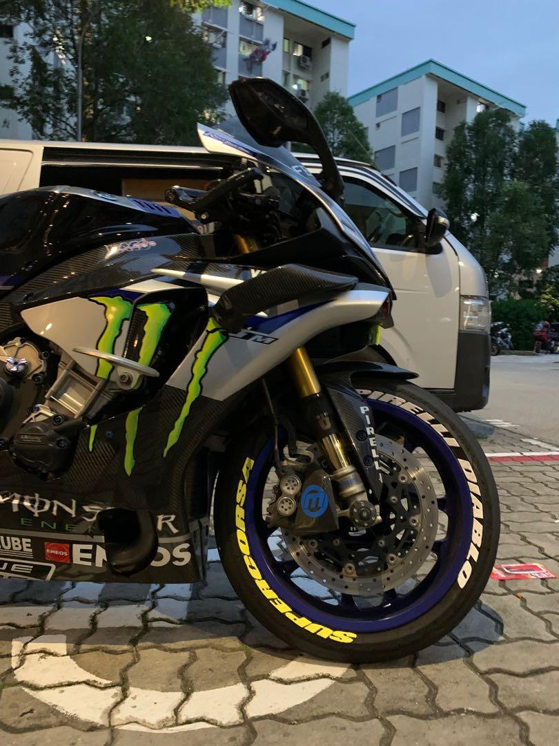 Yamaha R1 Tyre bomb / tyre lettering / tyre tag / tire lettering / tire ...