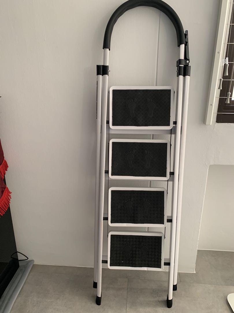 4-steps ladder, Furniture & Home Living, Home Improvement ...