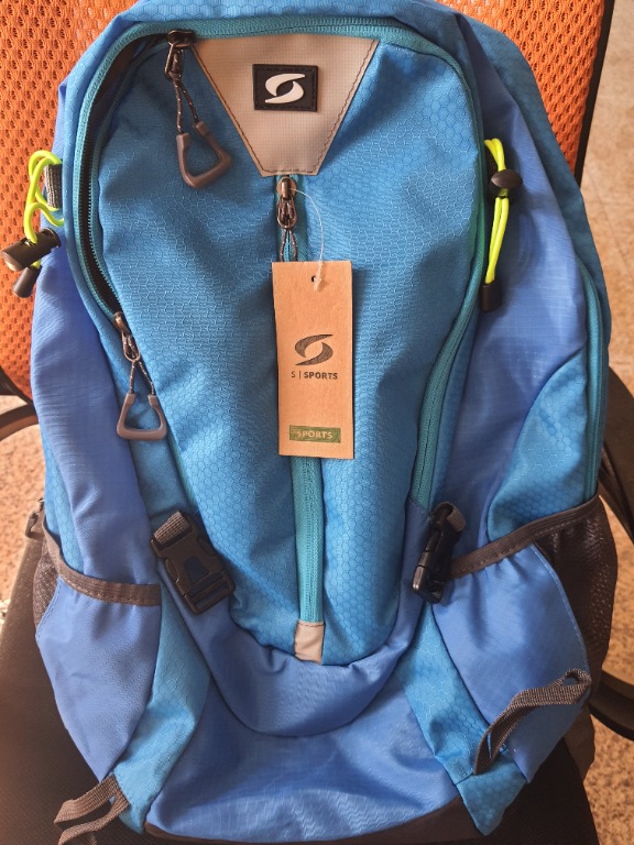 Brand new backpack, Women's Fashion, Bags & Wallets, Backpacks on Carousell