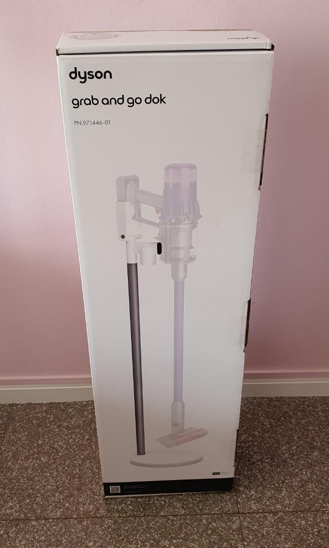 Dyson V11/V12 Stand (grab and go dok), Furniture & Home Living, Home ...