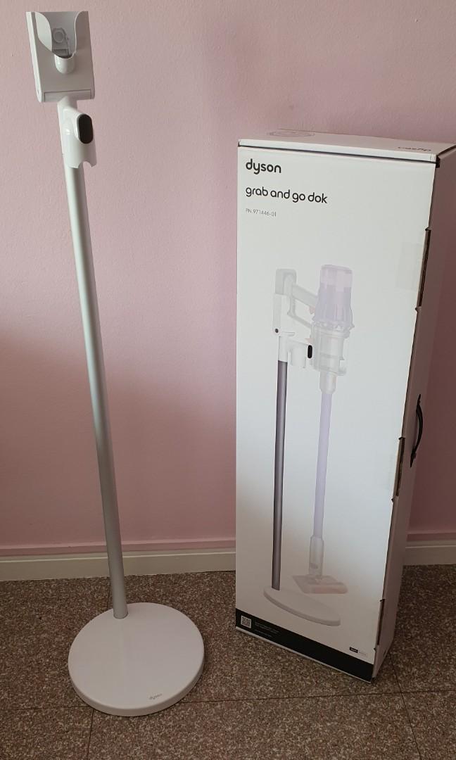 Dyson V11/V12 Stand (grab and go dok), Furniture & Home Living, Home ...