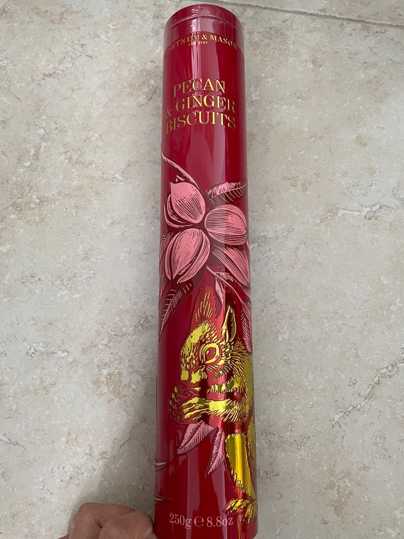 Fortnum & Mason Pecan & Ginger Biscuits, 嘢食 & 嘢飲, 其他食物及飲料 - Carousell