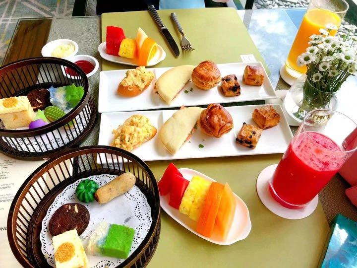 mbs- club 55 Cocktail dinner high tea breakfast Marina Bay Sands hotel ...