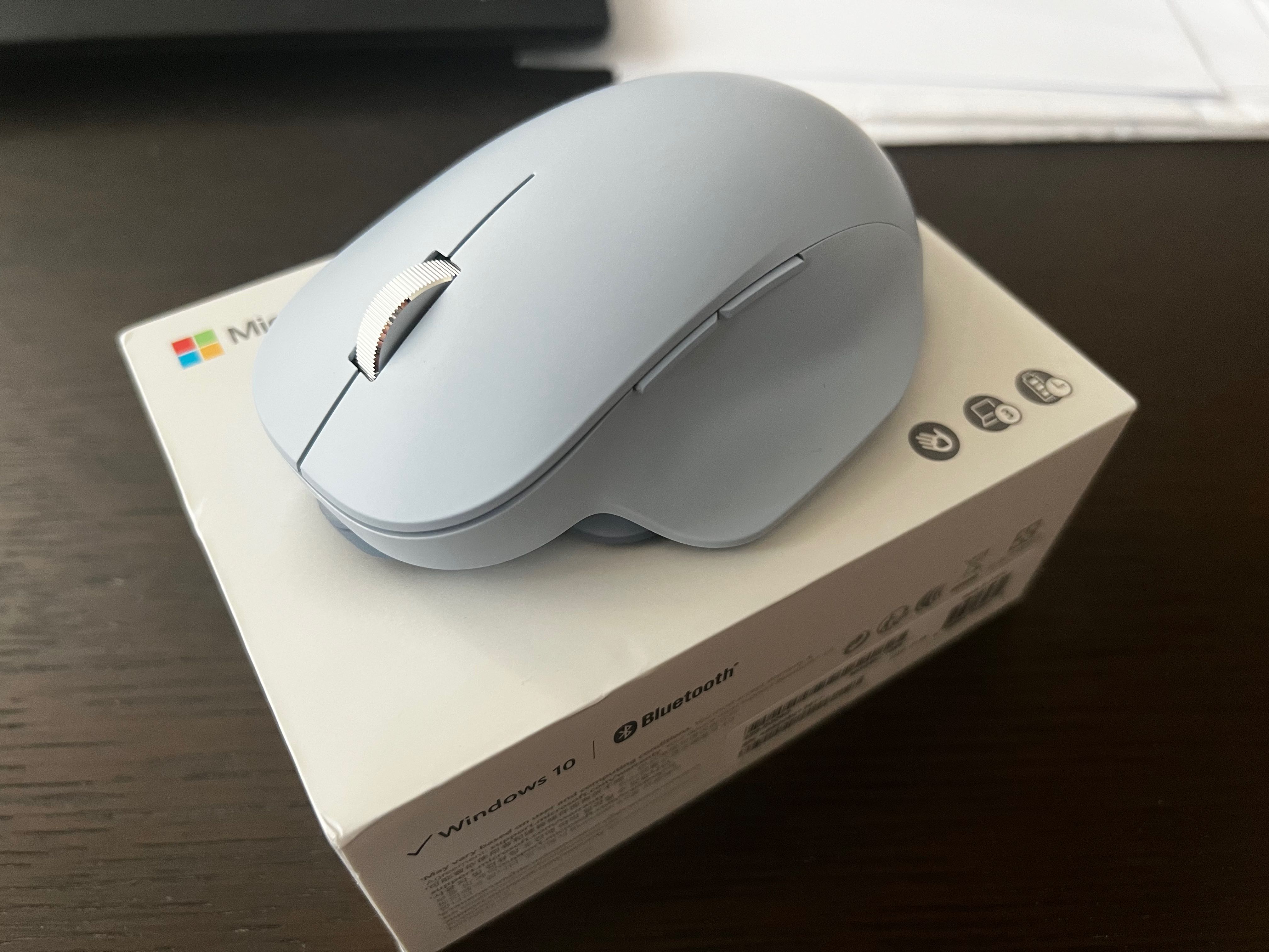 Microsoft Ergonomic Bluetooth Mouse, Computers & Tech, Parts ...