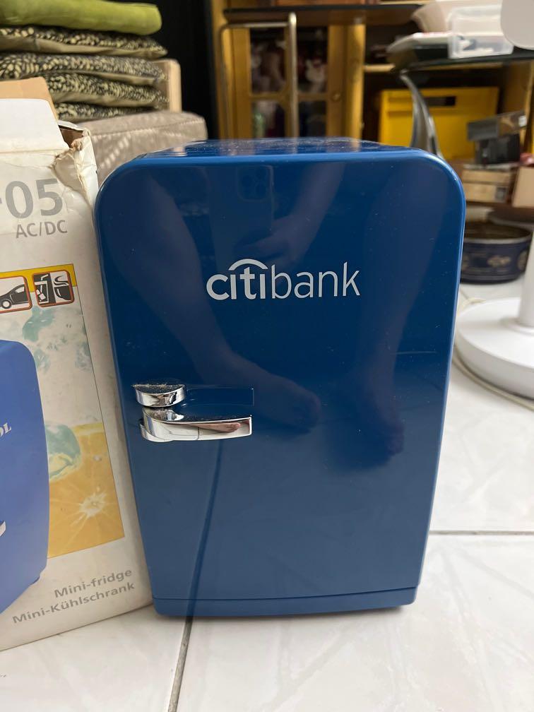 Mobicool F05 Mini Fridge, TV & Home Appliances, Kitchen Appliances ...