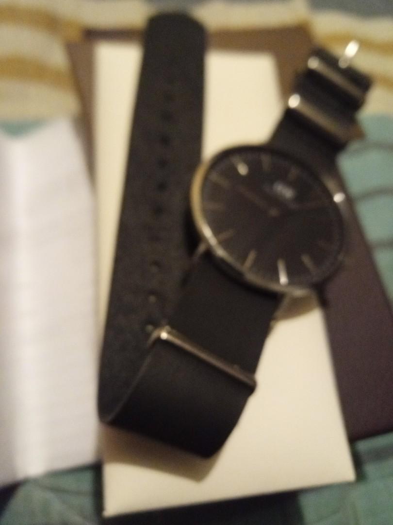 Original DW watch, Men's Fashion, Watches & Accessories, Watches on ...