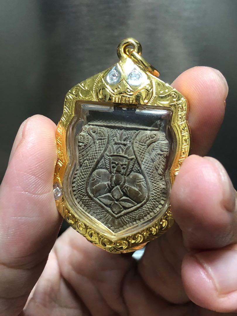 Phra Rahu Archan Pin Amulet, Hobbies & Toys, Memorabilia & Collectibles ...