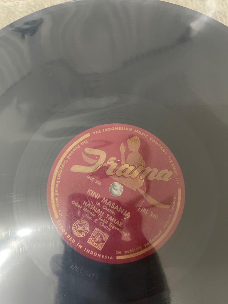 Piring batu hasnah tahar, Furniture & Home Living, Home Decor, Vases ...