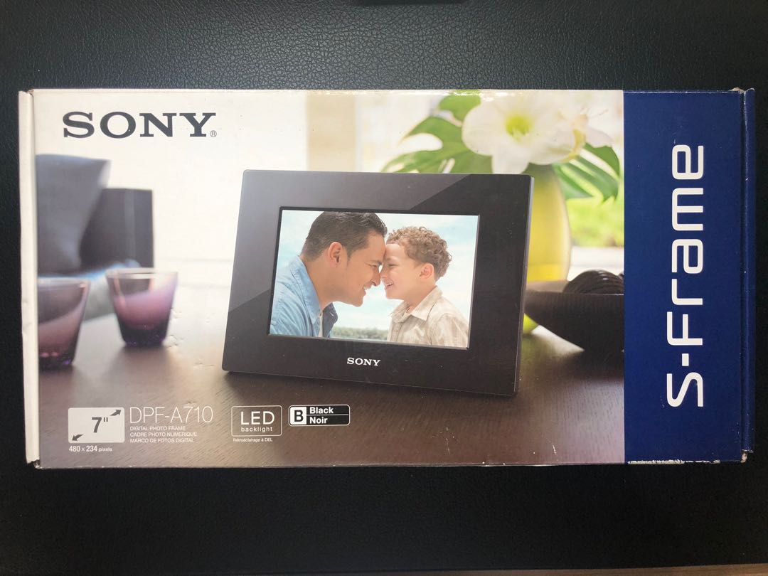 SONY Digital Photo Frame - DPF-A710, Furniture & Home Living, Home ...