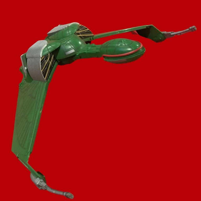 Star Trek: Generations Klingon Bird-of-Prey The K'Vort Class Cruiser as ...