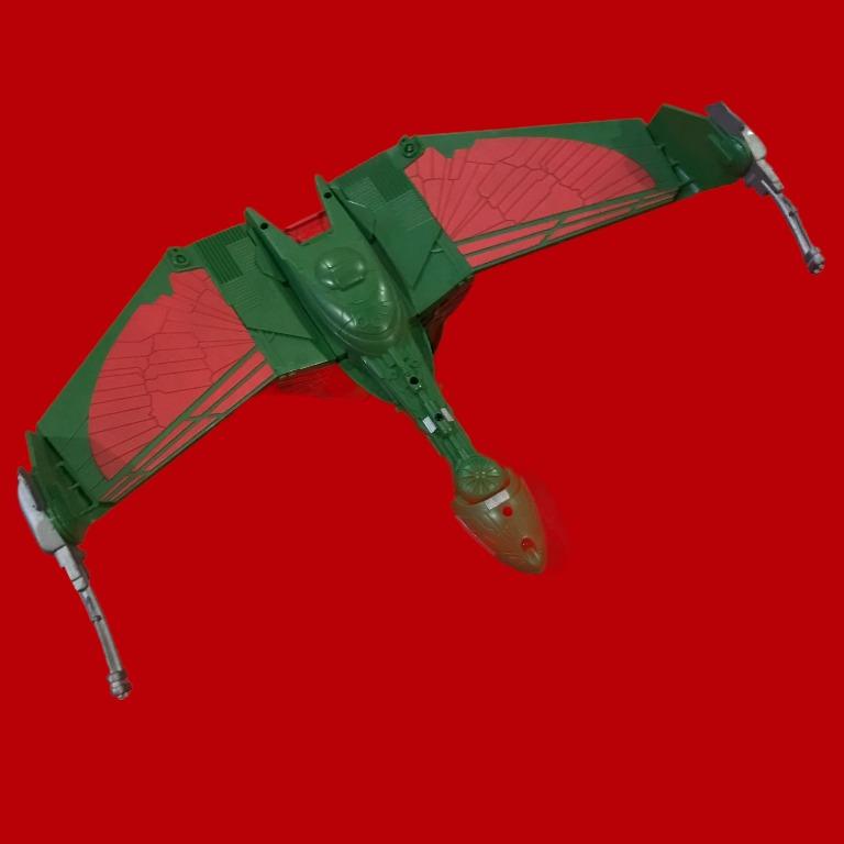 Star Trek: Generations Klingon Bird-of-Prey The K'Vort Class Cruiser as ...