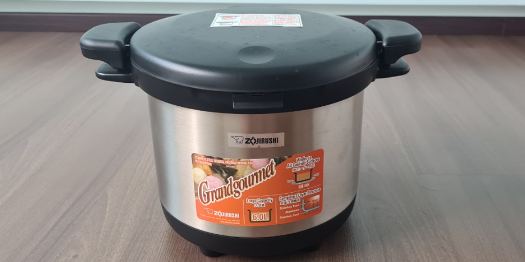 Thermal Vacuum cooking pot, Furniture & Home Living, Kitchenware ...
