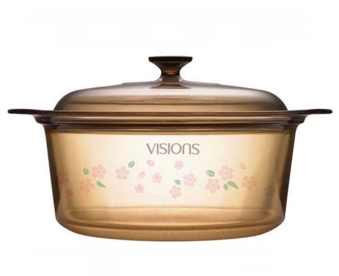 Visions 2.5L Sakura edition cooking pot, Furniture & Home Living ...