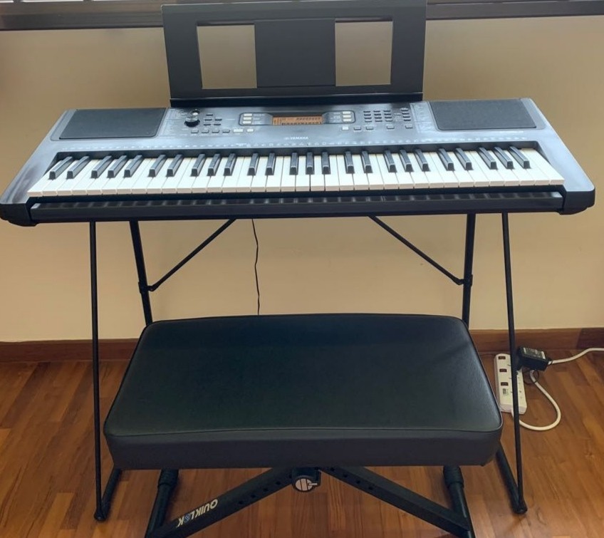 Yamaha Digital Keyboard PSR e363 with Freebies, Hobbies & Toys, Music ...