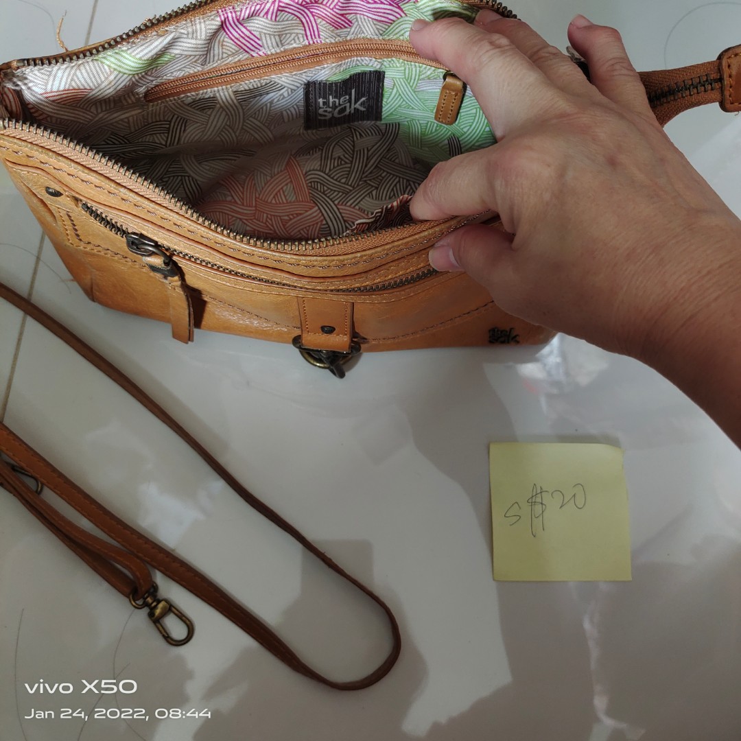 Sling leather bag (sak)/ (NoteBook (Limited Edition), Everything Else ...