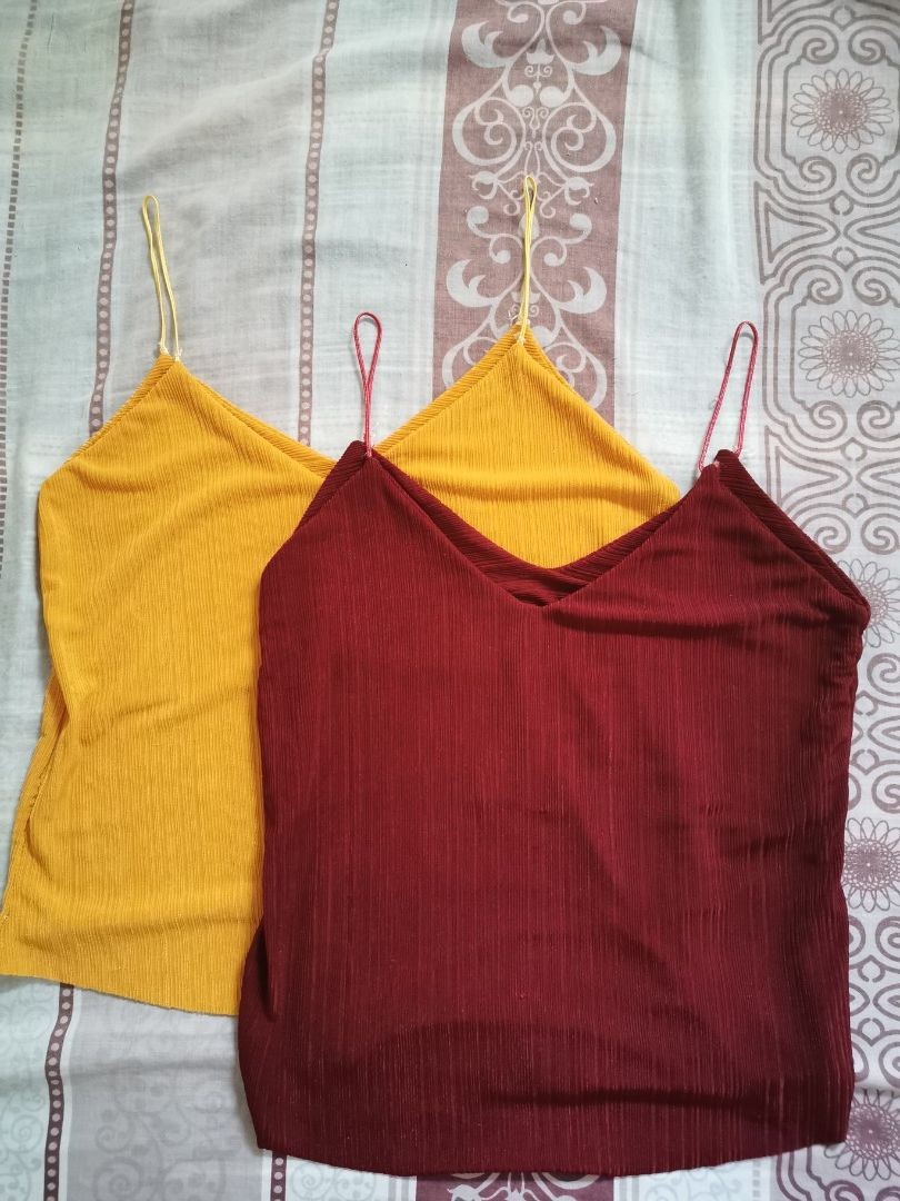 Spaghetti crop tops, Women's Fashion, Tops, Sleeveless on Carousell