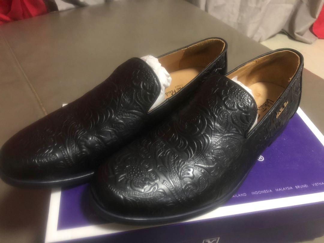 Valentino Rudy Shoes, Men's Fashion, Footwear, Dress shoes on Carousell