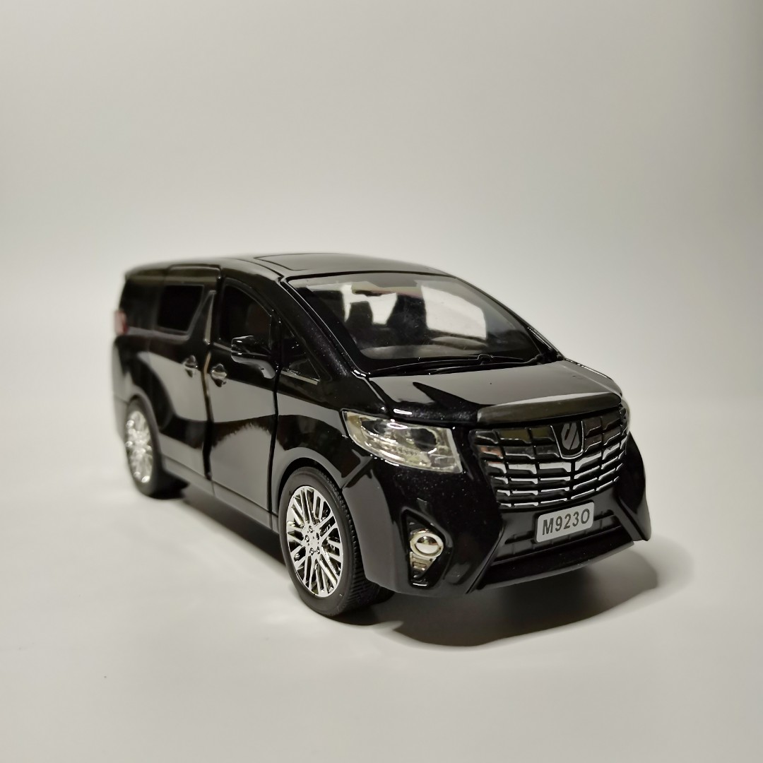1:24 Toyota Alphard Toy Car Model with Box, Hobbies & Toys, Toys ...