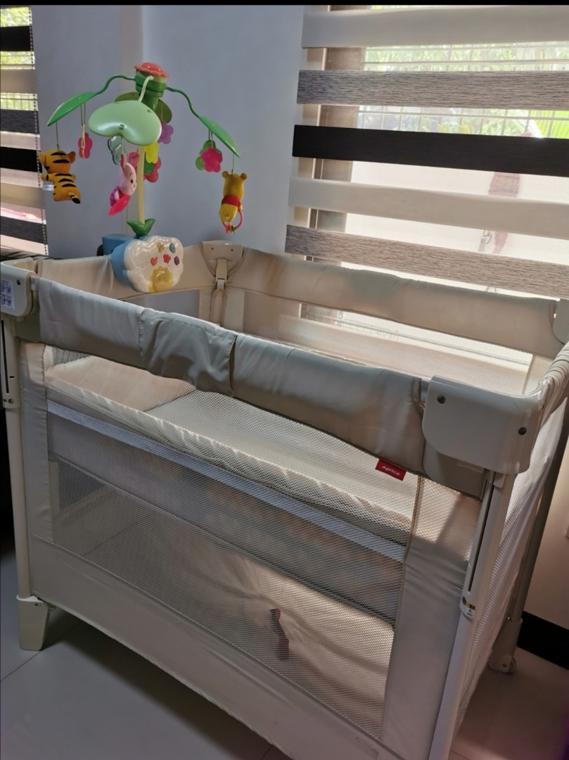 Aprica coconel air crib, Babies & Kids, Baby Nursery & Kids Furniture ...
