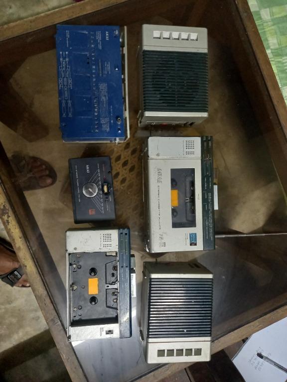Akai PM-06 walkman set, Audio, Portable Music Players on Carousell