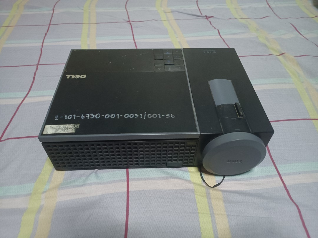Dell 1610HD Projector, TV & Home Appliances, TV & Entertainment ...