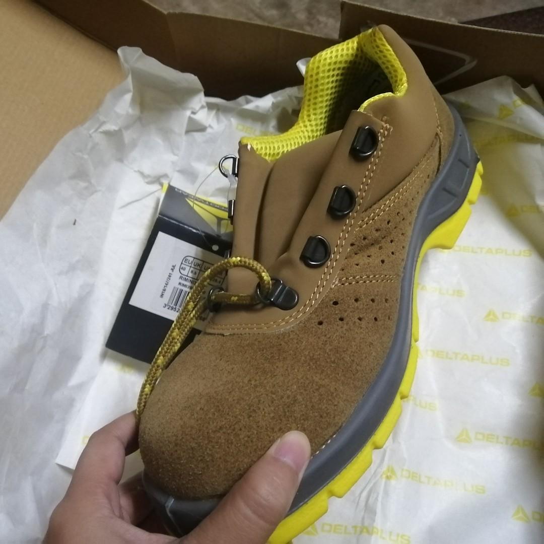 Delta plus safety shoes, Men's Fashion, Footwear, Boots on Carousell