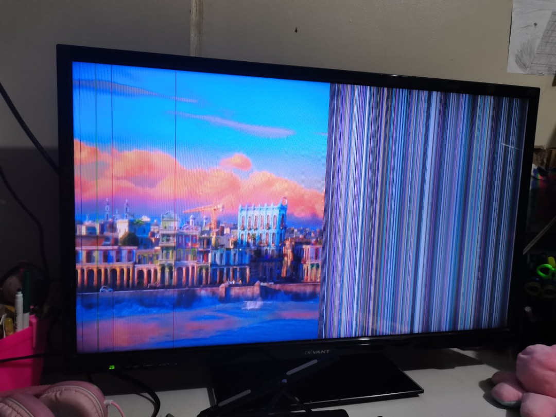 DEVANT 32' LED TV HDMI USB, TV & Home Appliances, TV & Entertainment ...