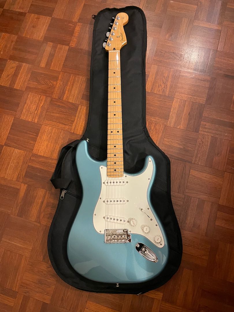 Fender MIM player stratocaster 2019 electric guitar, Hobbies & Toys ...