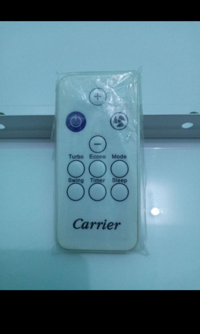 Good as new Window Type Carrier Aircon iCool Green Remote 1.0 HP comes ...