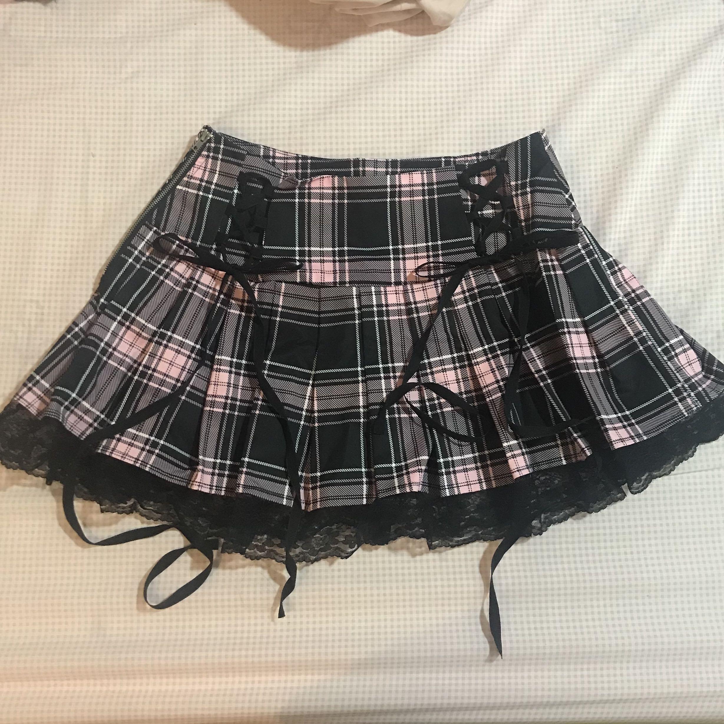 goth plaid skirt, Women's Fashion, Bottoms, Skirts on Carousell