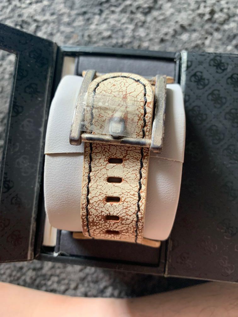 Guess Tiger edition vintage watch, Luxury, Watches on Carousell