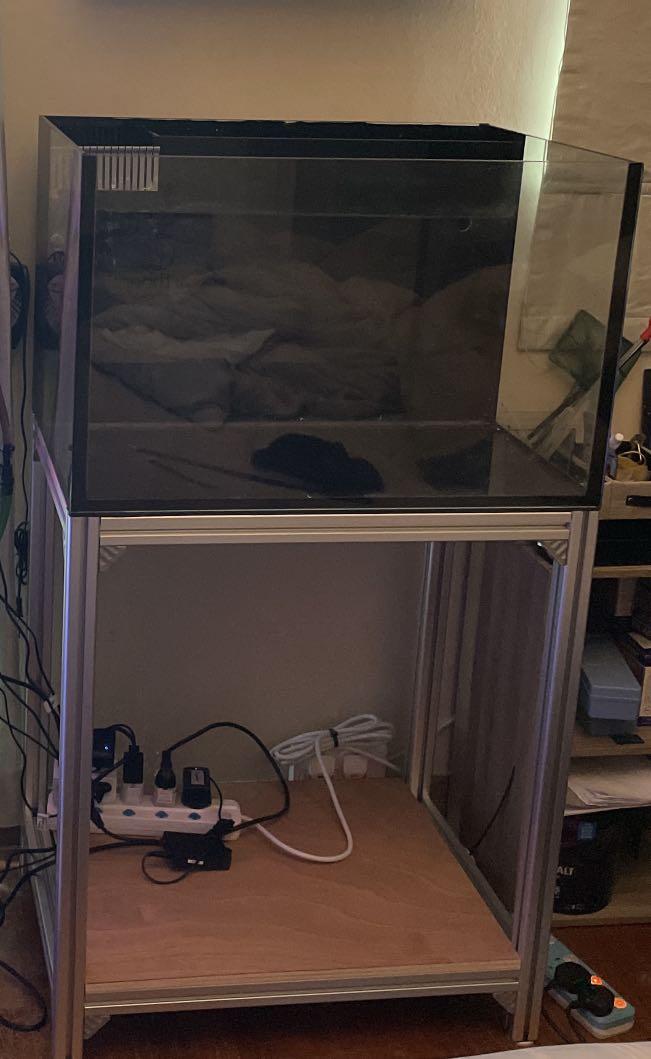 IOS TANK + ALU PROFILE STAND, Pet Supplies, Homes & Other Pet ...