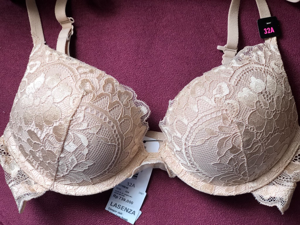 La Senza Hello Sugar Push Up Bra Wanita Wired Rosetan 32A/70A, Fesyen Wanita, Pakaian Wanita ...