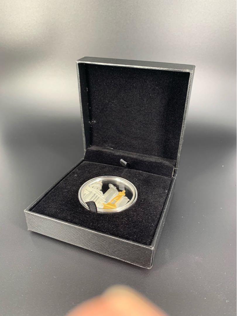 Landmarks of Singapore Medallion, Hobbies & Toys, Memorabilia ...