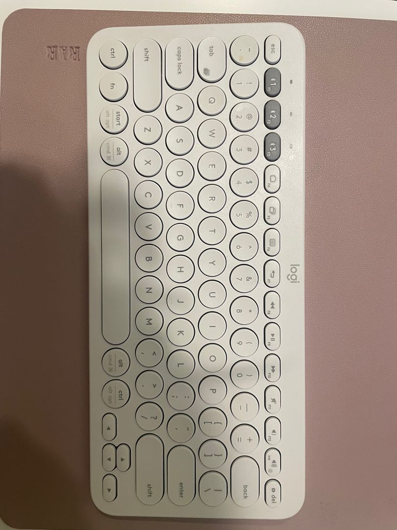 Logitech Keyboard White Computers Tech Parts Accessories Computer Keyboard On Carousell