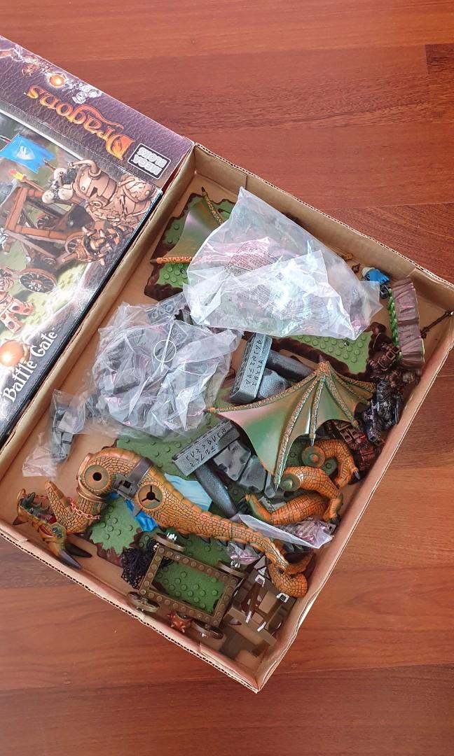 Mega Bloks Dragons Battle Gate, Hobbies & Toys, Toys & Games on Carousell