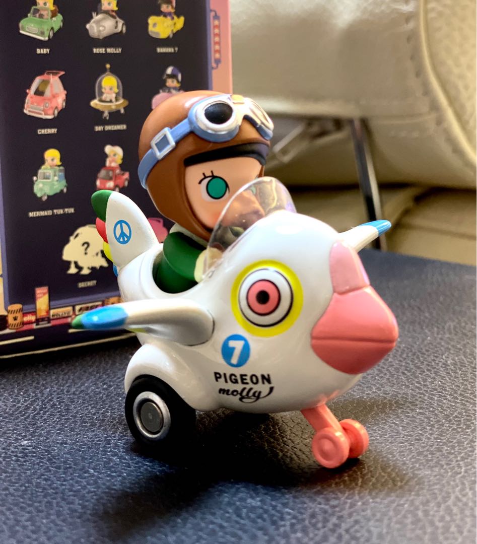 Molly Racing 盲盒 pigeon pilot, 興趣及遊戲, 玩具 & 遊戲類 - Carousell