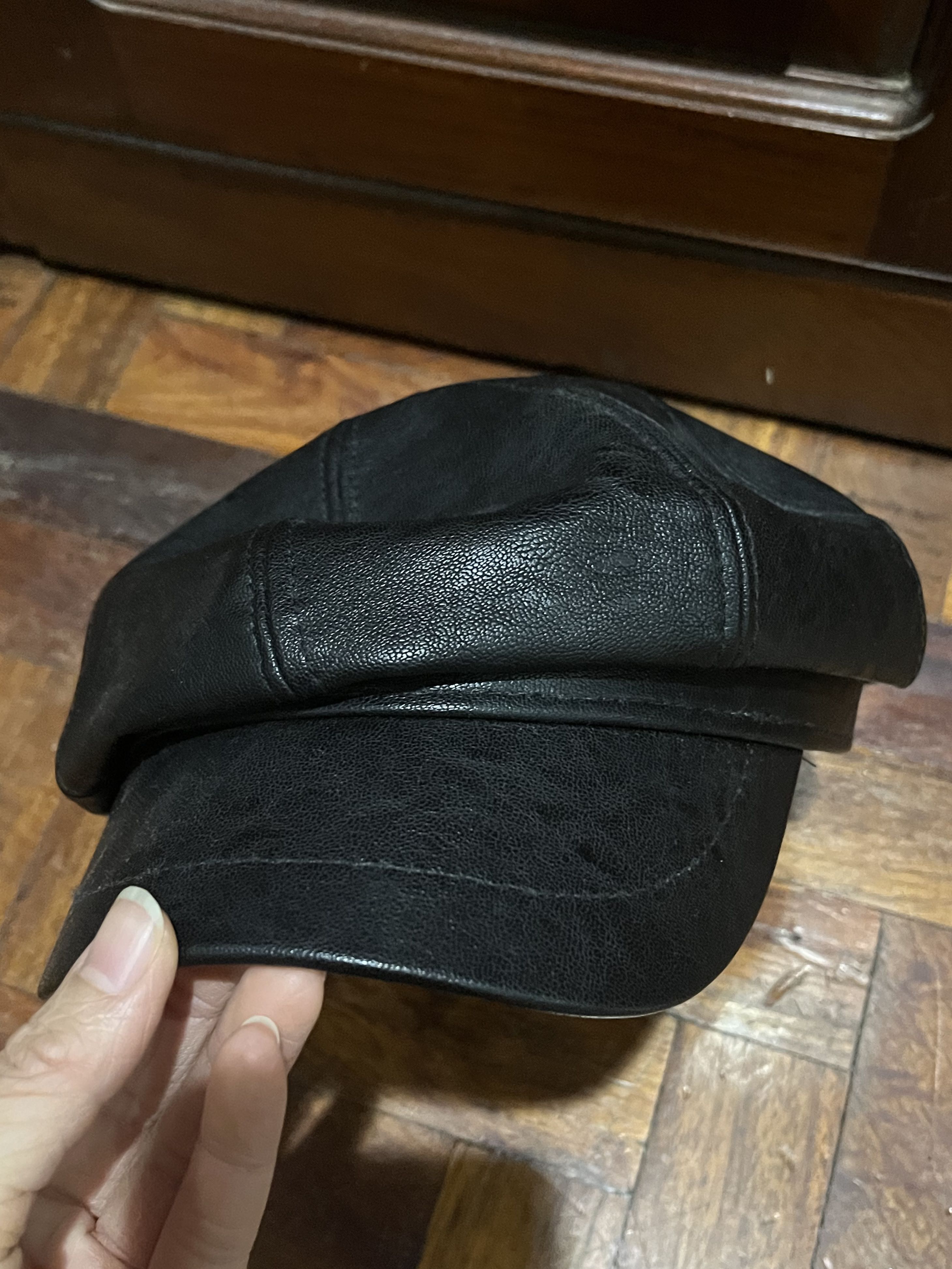 Newsboy/busboy cap, Women's Fashion, Watches & Accessories, Hats ...
