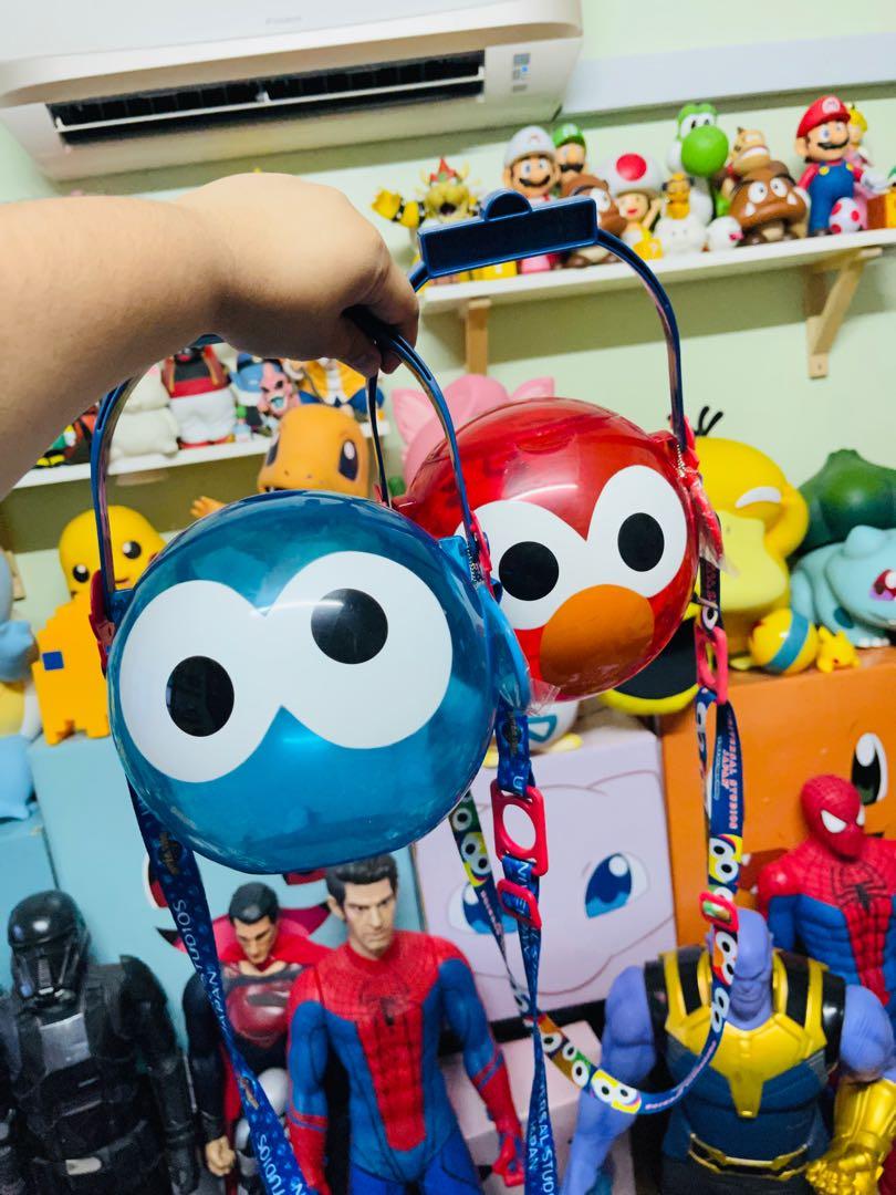 Popcorn bucket elmo set, Hobbies & Toys, Collectibles & Memorabilia ...