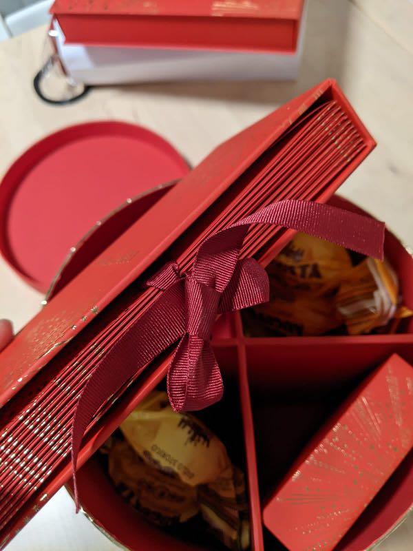 [sold] Bvlgari VVIP Gift Set 2022 Year of Tiger Red Packet, Luxury ...