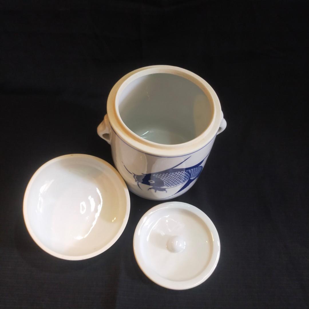 Toples atau termos keramik Ming., Antik, Pajangan di Carousell