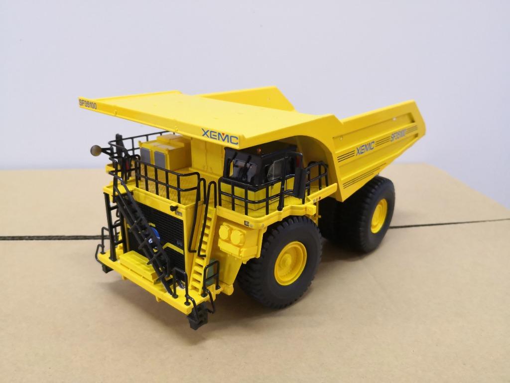 1/60 XEMC SF35100 mining truck model 300噸大型礦場泥頭車模型, 興趣及遊戲, 玩具 & 遊戲類 ...