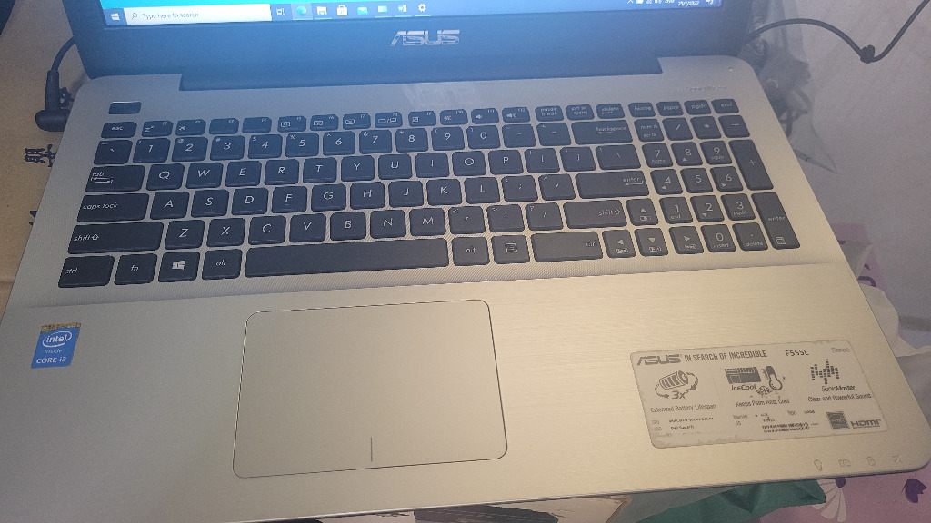 ASUS F555l Laptop, Computers & Tech, Laptops & Notebooks on Carousell
