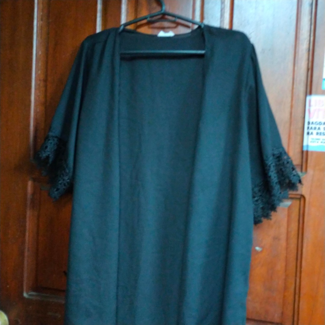 Black topper, Women's Fashion, Tops, Others Tops on Carousell